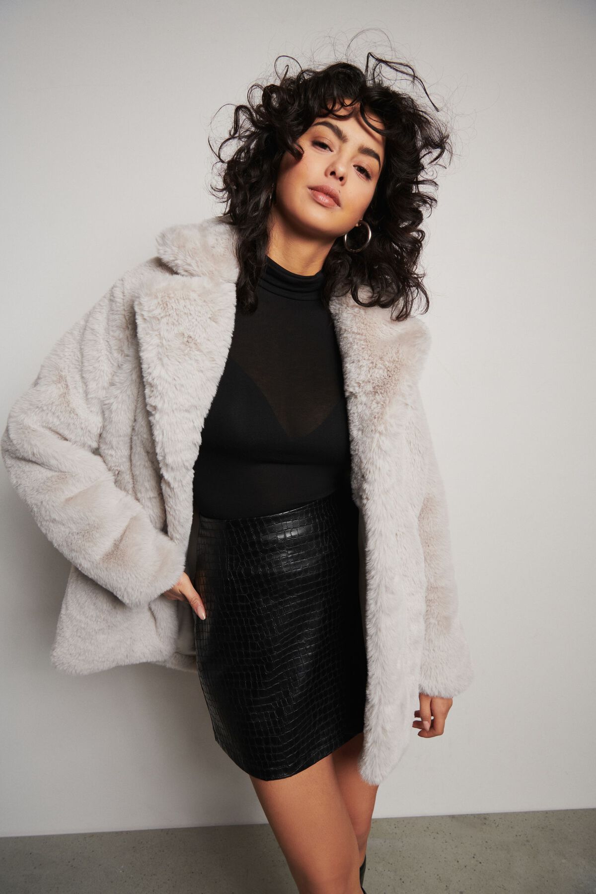 Faux Fur Jacket Brown | Dynamite