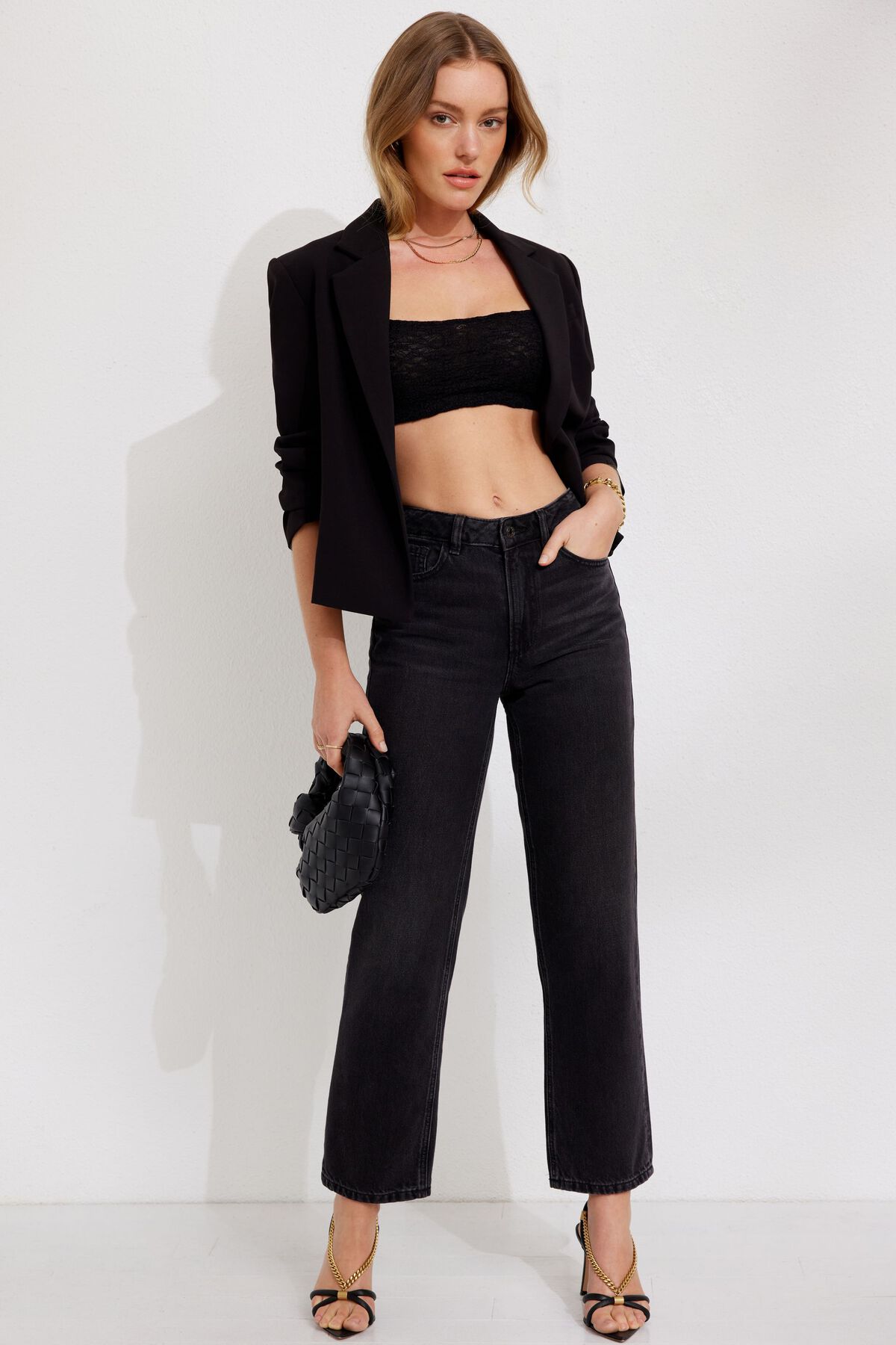 Justina Straight Leg Jeans Blue | Dynamite