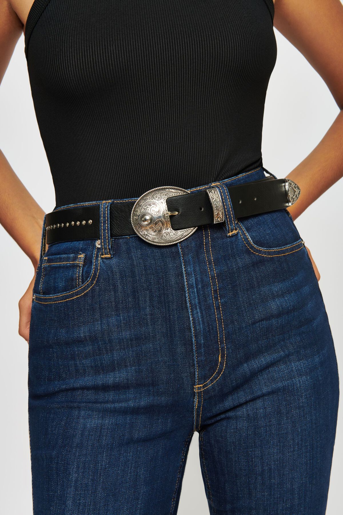 Round Studded Western Belt Black | Dynamite