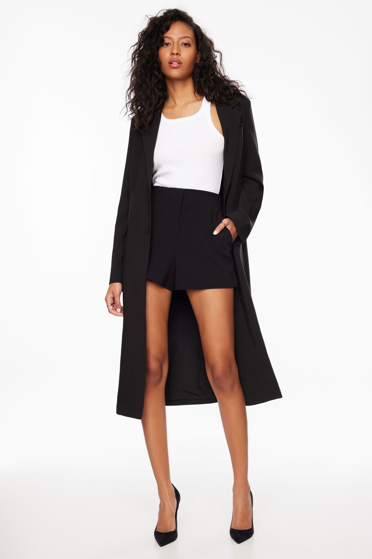 Farryn Structured Shorts | Dynamite