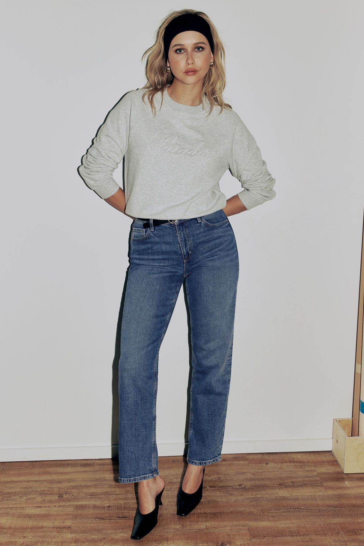 Justina Straight Leg Jeans Blue | Dynamite