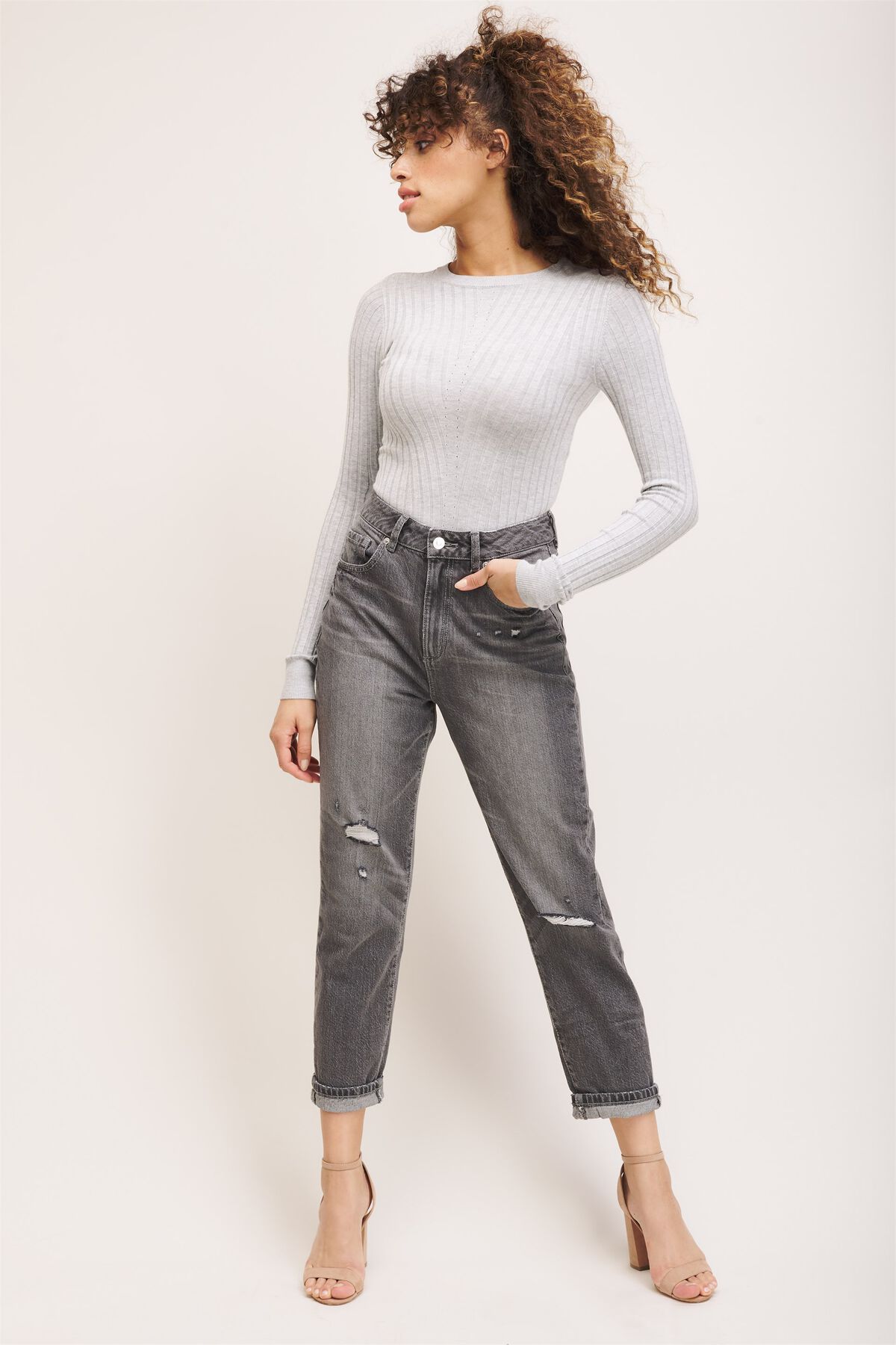 Claudia Relaxed Fit Jeans Black | Dynamite