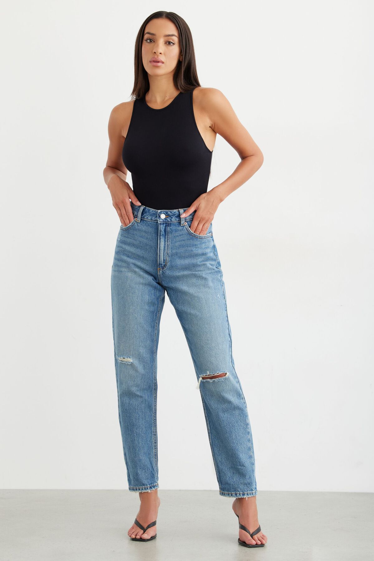 Claudia Distressed Mom Jeans Blue | Dynamite