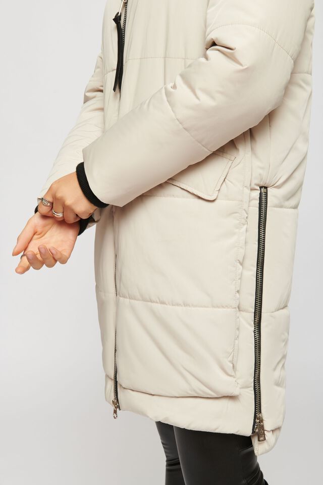 Hooded City Puffer Jacket | Dynamite