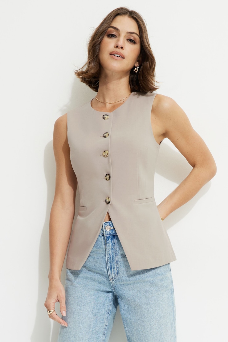 Emery Round Neck Flyaway Vest Beige | Dynamite